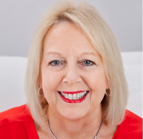 Psychic Light Reader Mavis | Begin Your Reading Today